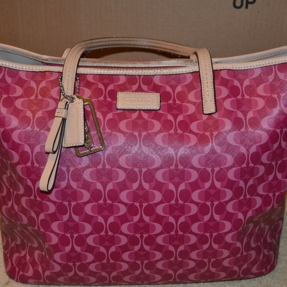 Auth Coach Signature Summer Pink 25673 Park Metro Coa… - Gem